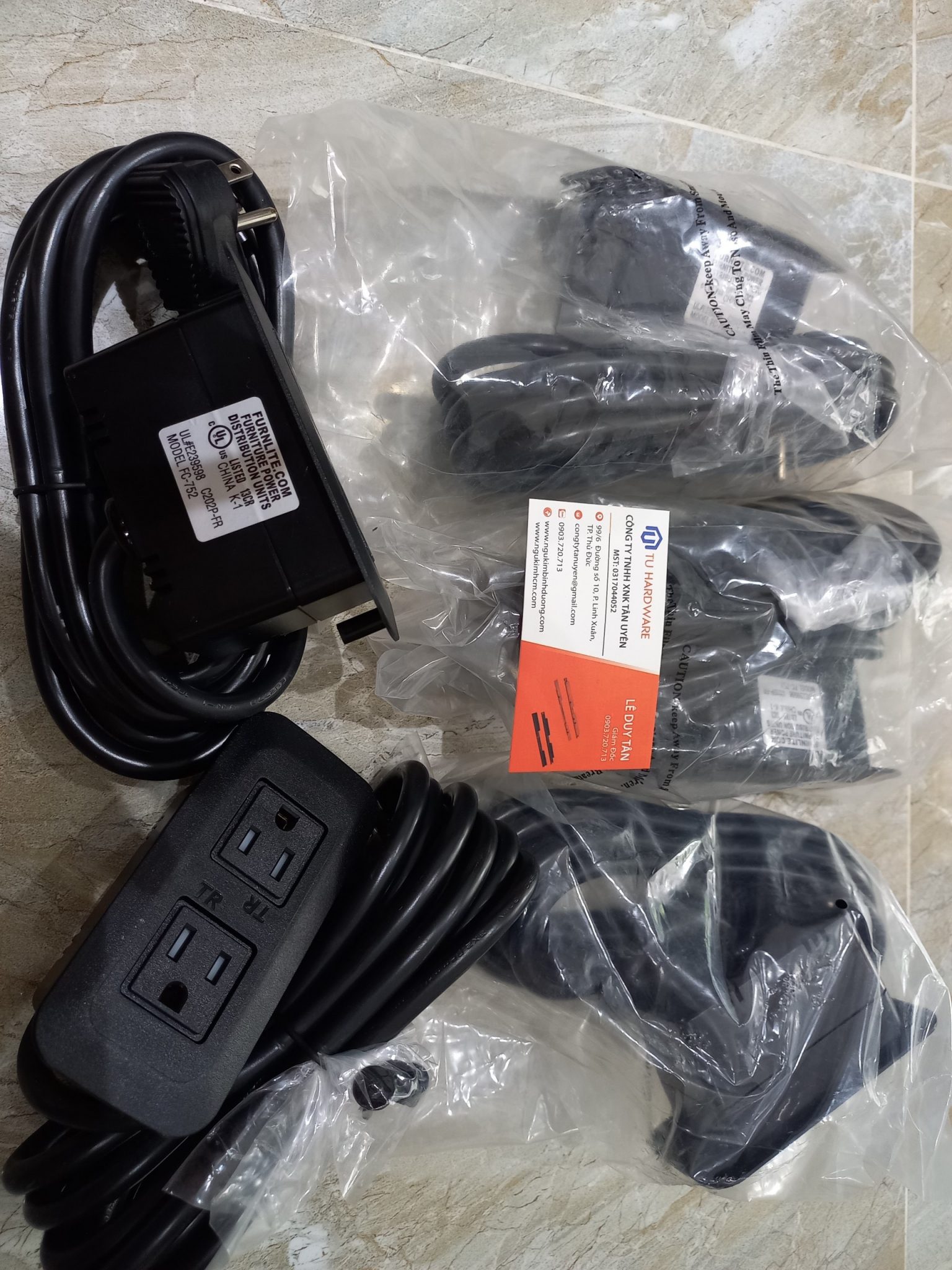 Ổ cắm điện cao cấp Furnlite - Ngũ kim Bình Dương